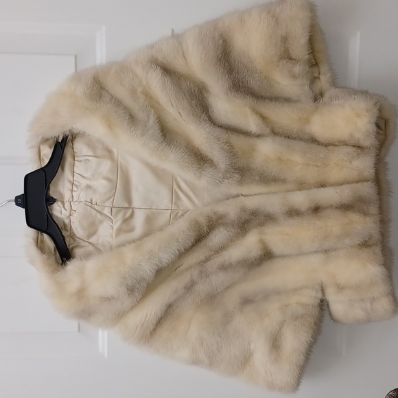 schiaparelli | Jackets & Coats | Vintage Schiaparelli Champagne Blonde ...